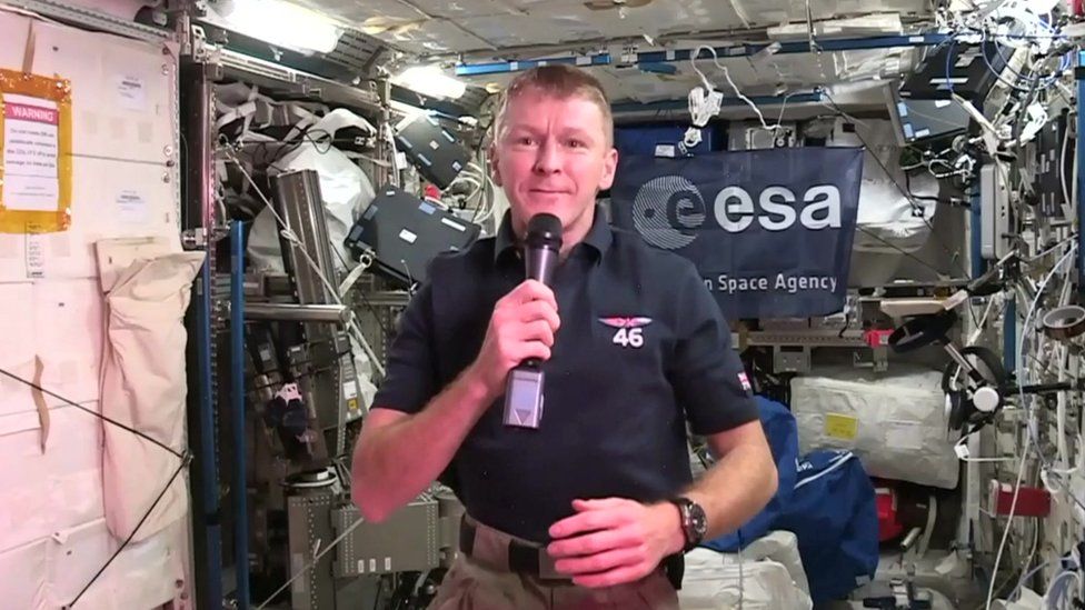 Tim Peake pays tribute to Capt Eric 'Winkle' Brown - BBC News