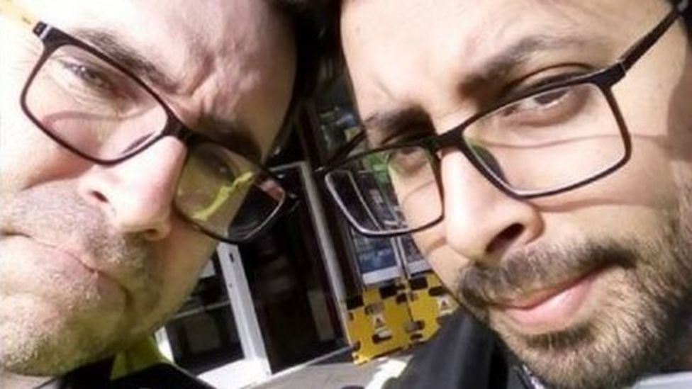 Police selfie: 'Impressed' arrested suspect asks police for a photo ...