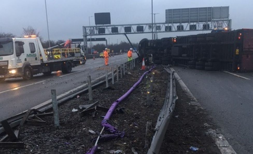 M6 Closes At Walsall After Lorry Crashes Through Central Barrier Bbc News