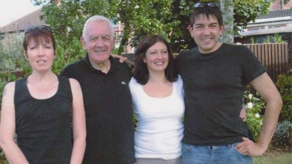 Leicestershire care home resident 'died emaciated' - BBC News