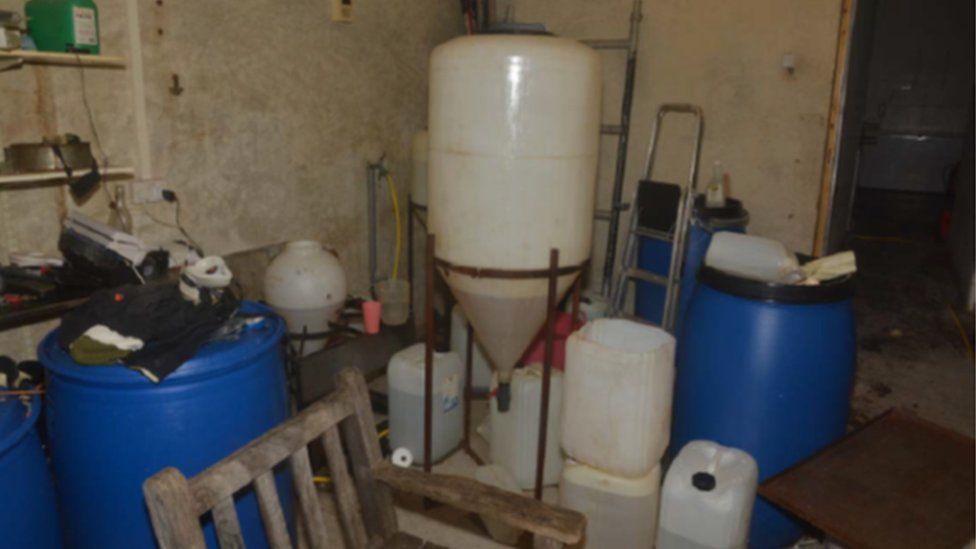 Drugs gang jailed over £5m Husthwaite amphetamine lab - BBC News