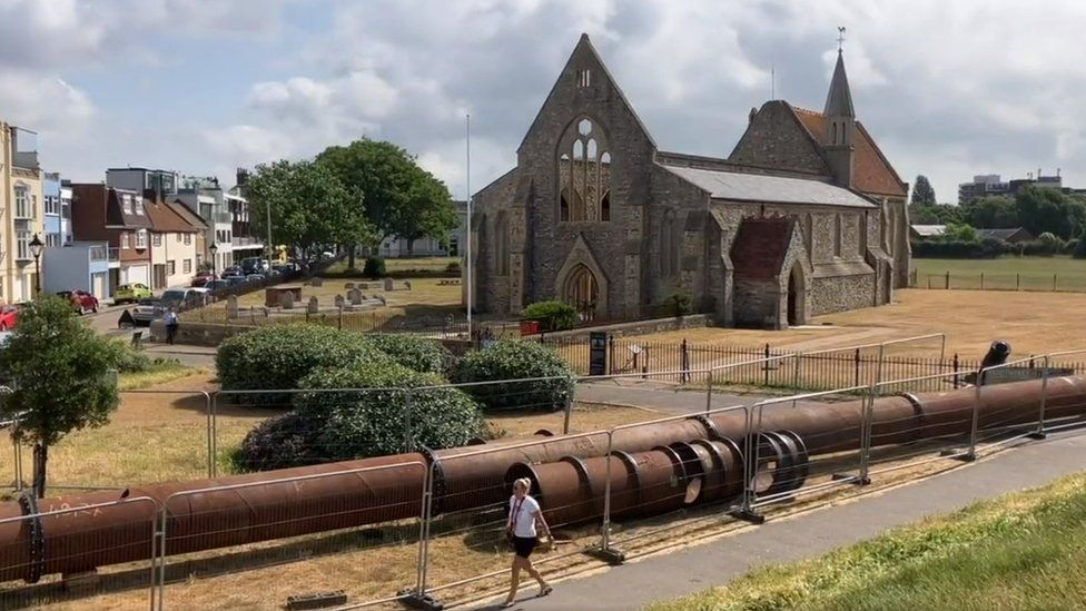 Upset over Old Portsmouth 'alien creature' sewage pipe works - BBC News