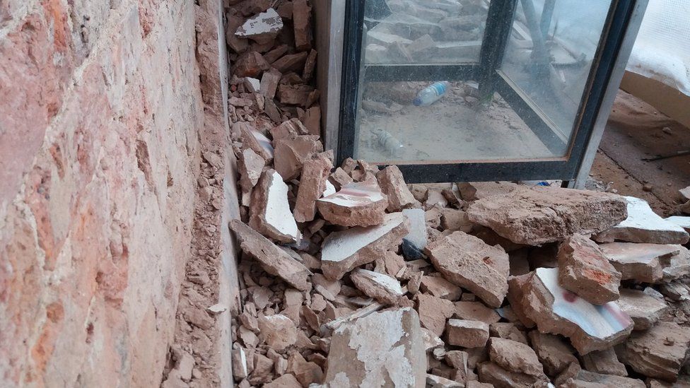 Lost Banksy Spy Booth mural 'not saveable' says council - BBC News