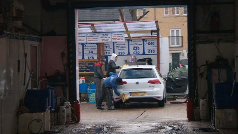 Just Eat: Firms on takeaway food app had 'no hygiene rating' - BBC News