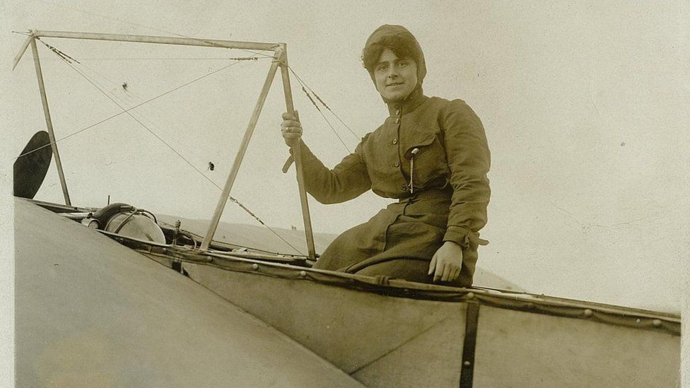 Edith Cook: Statue of first female pilot 'underwhelming' - BBC News