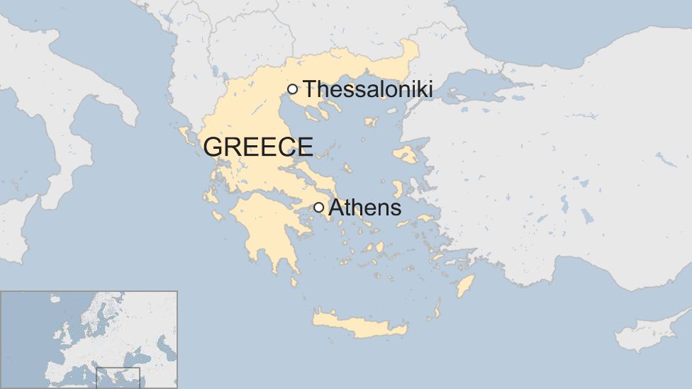 Greek WW2 bomb forces huge Thessaloniki evacuation - BBC News