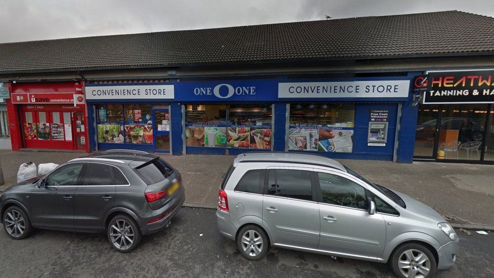 Fire crews tackle blaze at One O One shop in Glasgow - BBC News