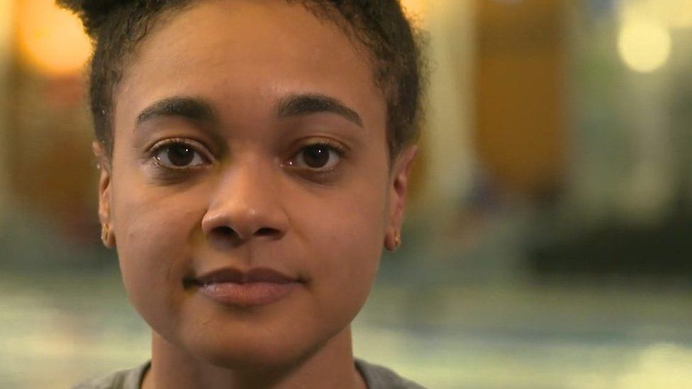 Alice Dearing: Five things you didn't know about the swimmer - BBC ...