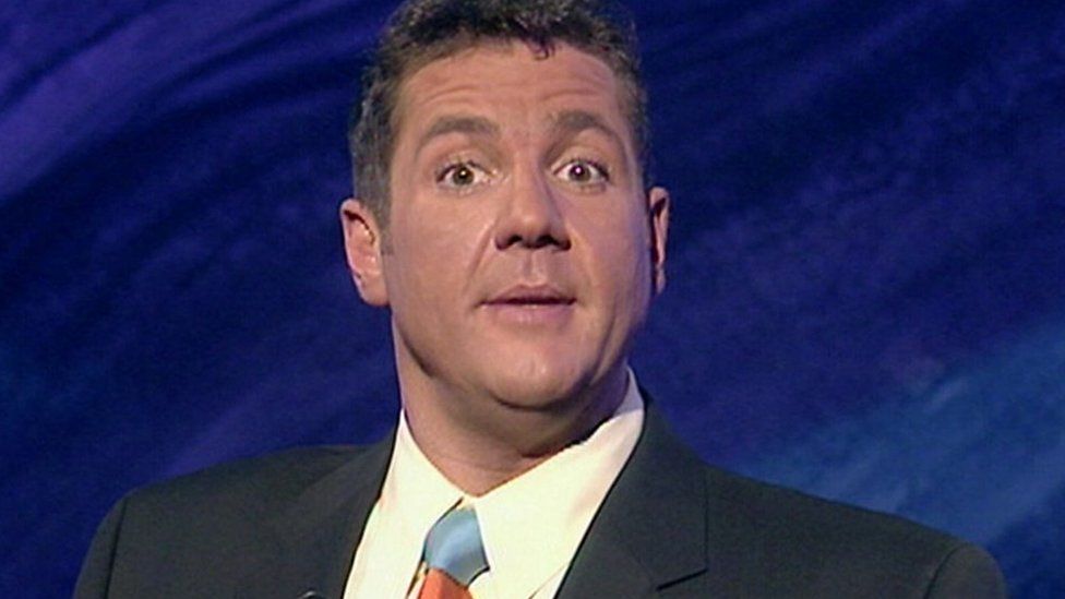 Graham Norton leads tributes to TV star Dale Winton - BBC News