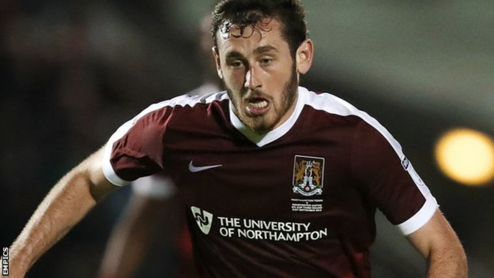 Chesterfield sign midfielder Jak McCourt on two-year deal - BBC Sport