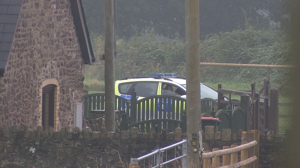 Cardiff Queen Street: Murder arrest after double stabbing - BBC News