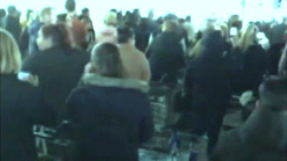 NHS blood test service at Birmingham New Street station - BBC News