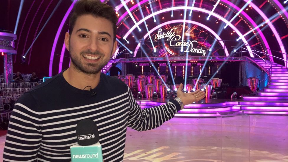 Deaf model Nyle DiMarco wins Dancing With The Stars - BBC Newsround