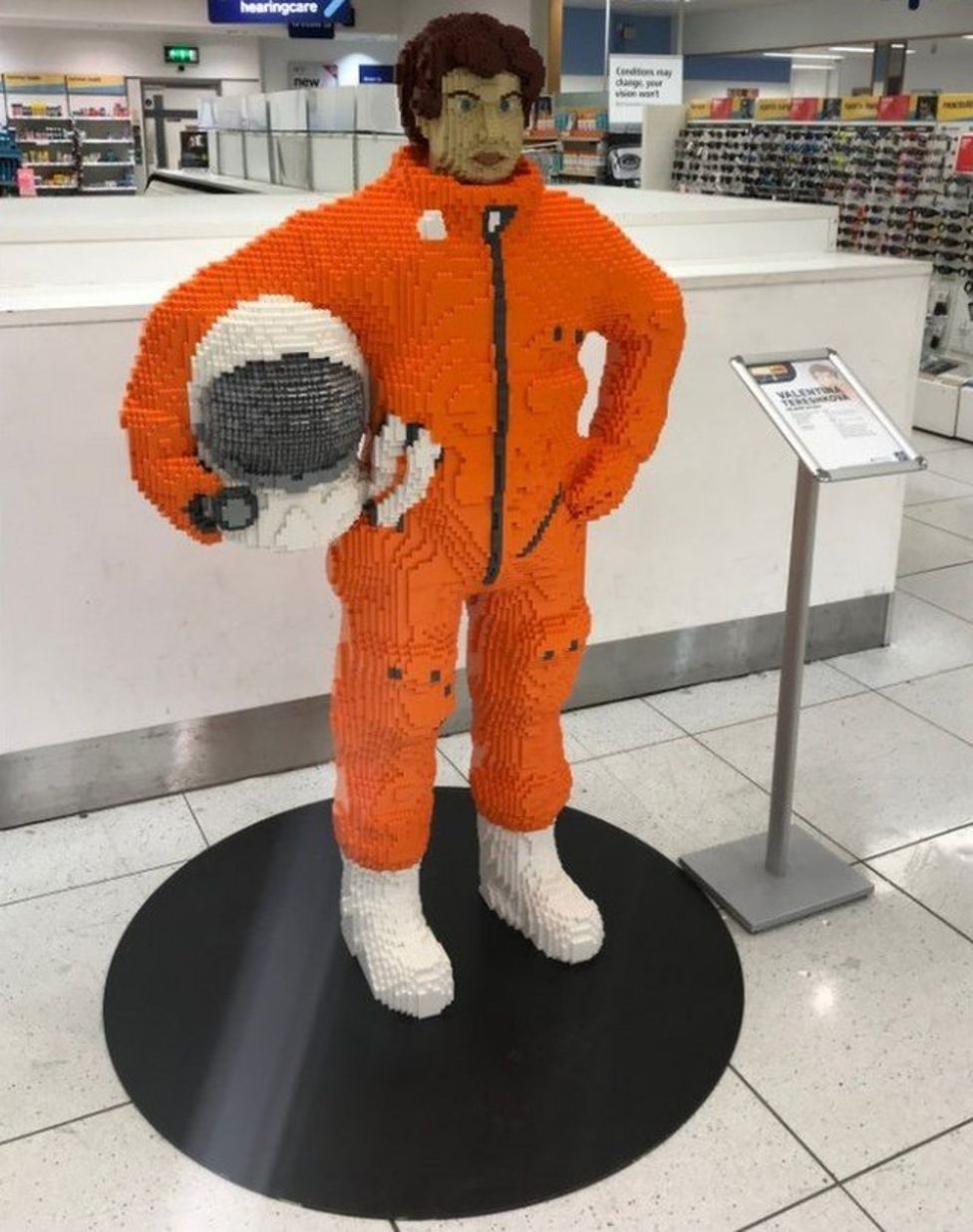 Sheffield's brick-tastic Lego tribute to moon landing - BBC News