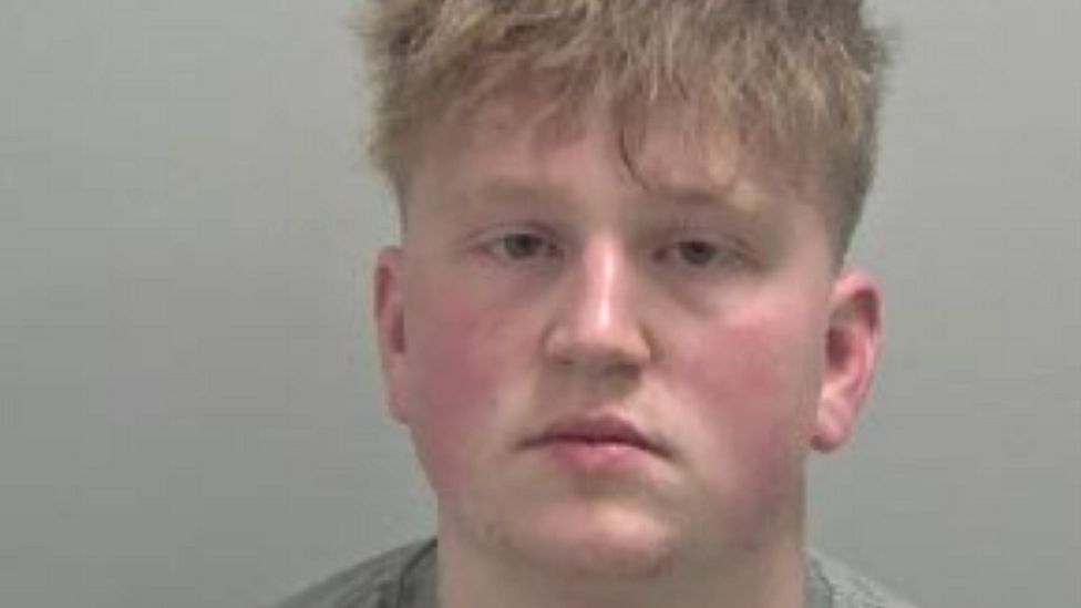 Man jailed for murdering Mark Richmond in Rugby house attack - BBC News