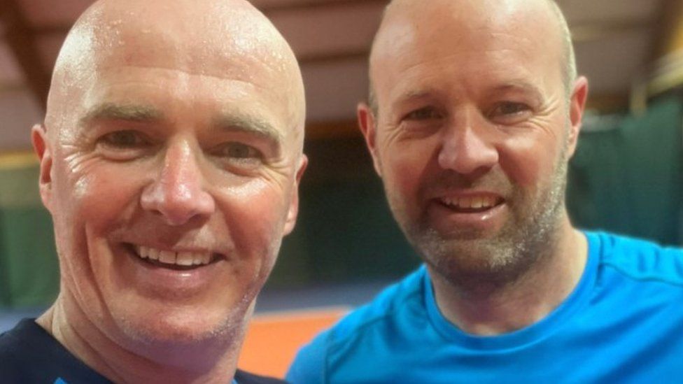 Bereaved Bristol men set for 11-hour charity tennis challenge - BBC News