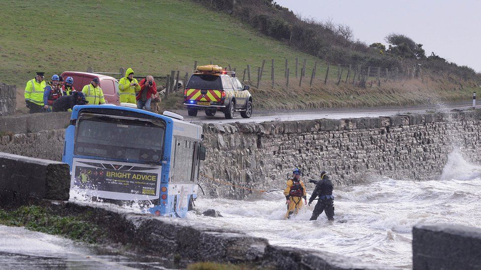County Down: Bus removed from beach following crash - BBC News