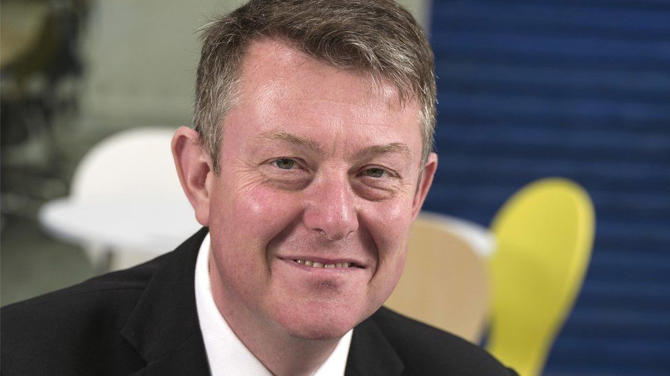 Wales 'behind' in technology to detect prostate cancer - BBC News