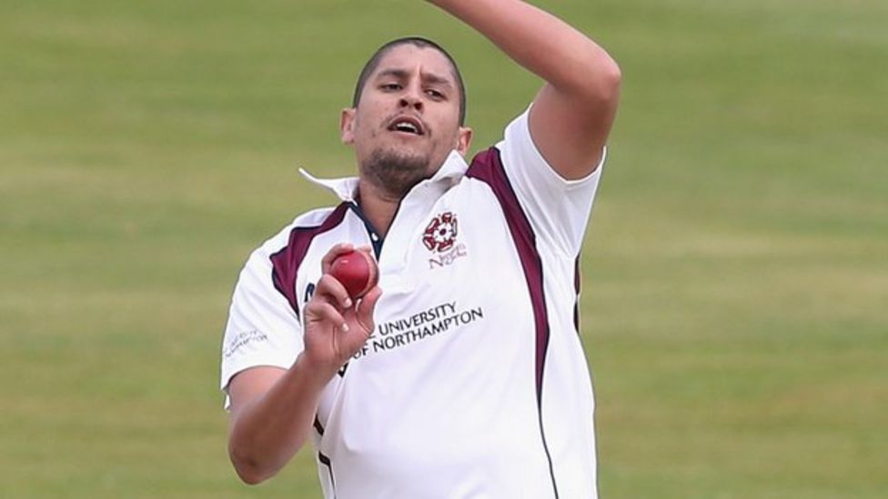 Glamorgan youngster Dewi Penrhyn Jones savours debut - BBC Sport