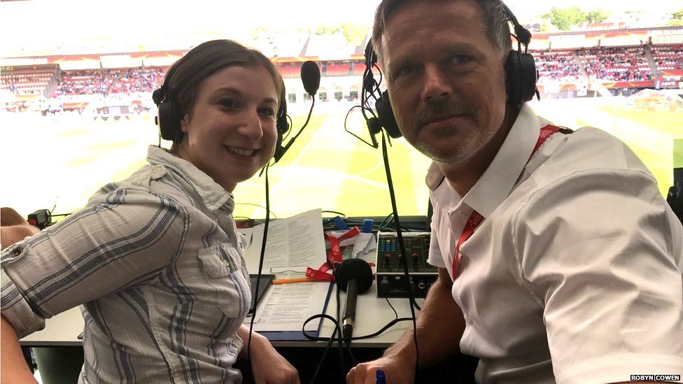 'Hearing John Motson on FIFA 99 is the reason I'm a commentator' - BBC News