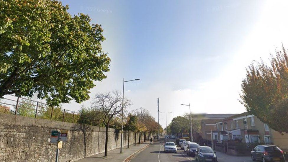 Cardiff: Four arrested after New Year's Day stabbing - BBC News