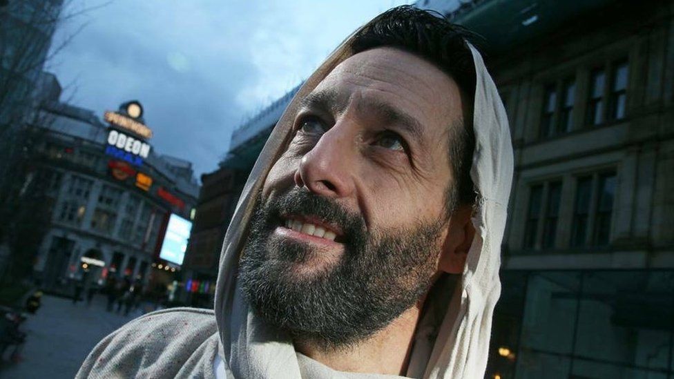 Manchester crucifixion fundraiser axed over blasphemy fears - BBC News