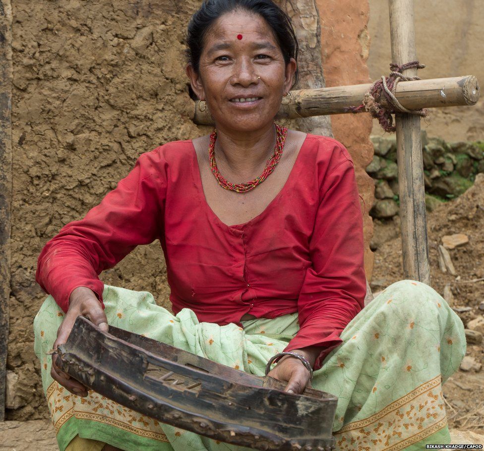 Nepal earthquakes: What I saved from the rubble - BBC News
