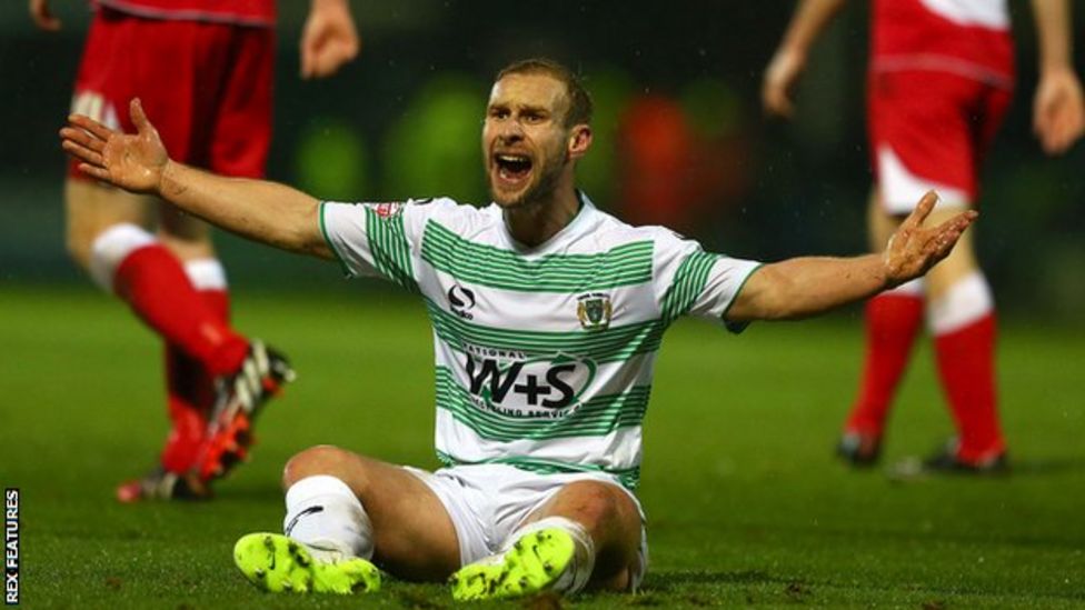 Simon Gillett: Peterborough United sign Yeovil Town midfielder - BBC Sport