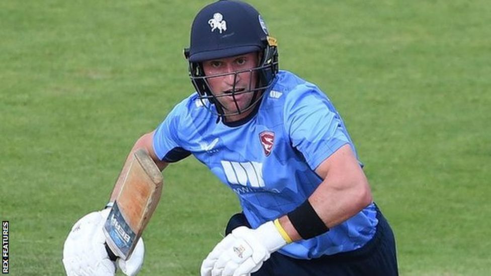 Harry Finch: Kent agree two-year deal with batter - BBC Sport