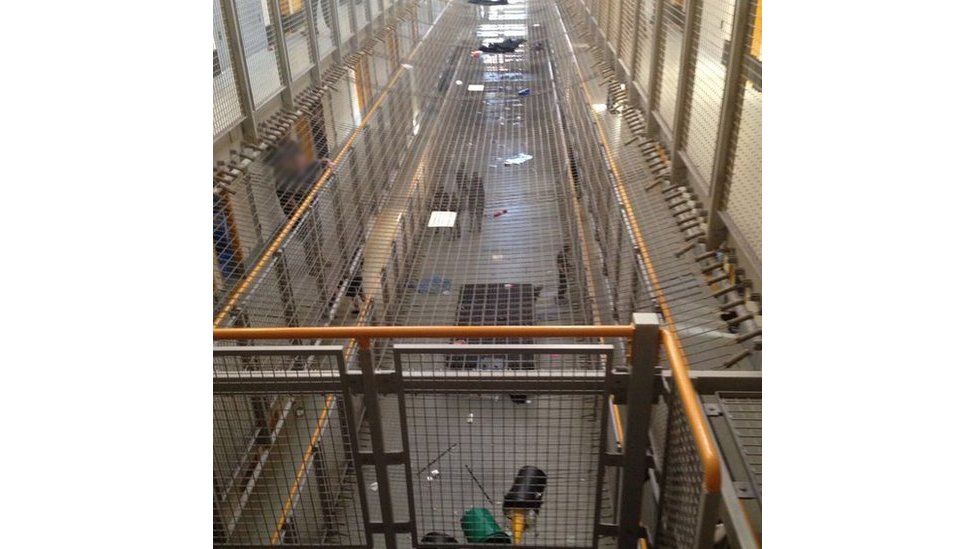 HMP Birmingham riot: 240 prisoners being moved after riot - BBC News