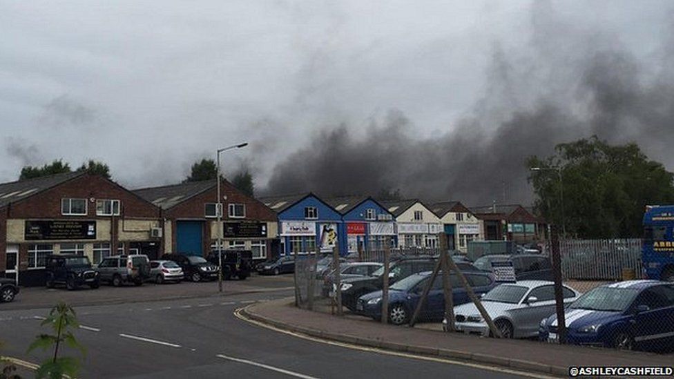 Norwich explosion: Workers killed in 'fierce fire' - BBC News