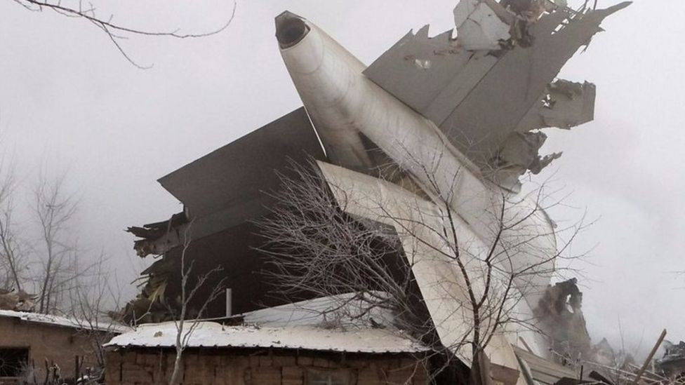 How often do planes fall on houses? - BBC News