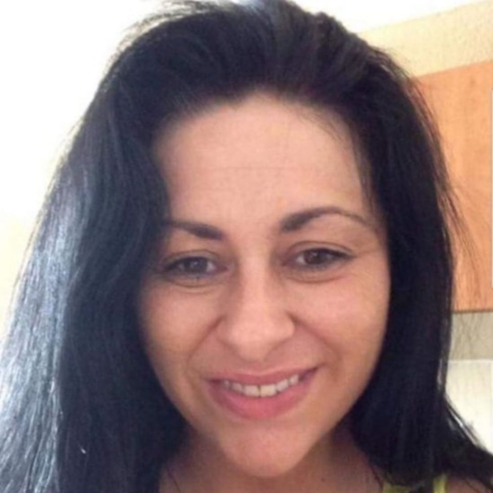 The paedophile hunter turned prey - BBC News