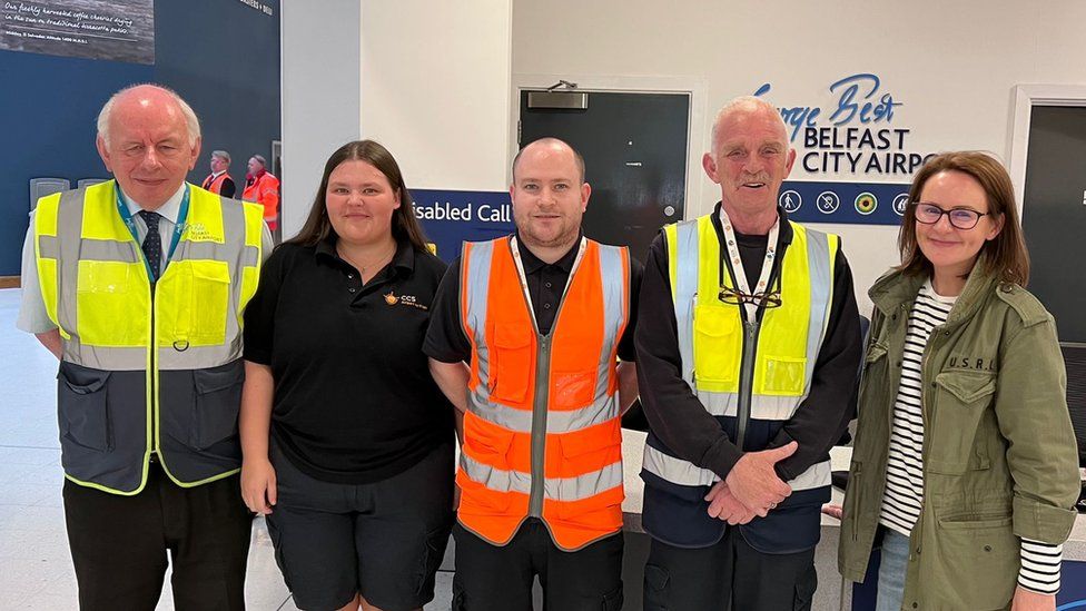 Autism: 'Try-before-you-fly scheme lets our holiday go ahead' - BBC News