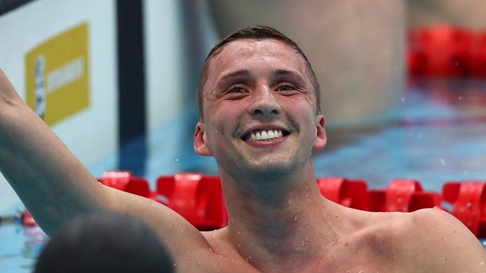 Nofiwr yn y Gemau Olympaidd yn diolch i gapel Resolfen - BBC Cymru Fyw