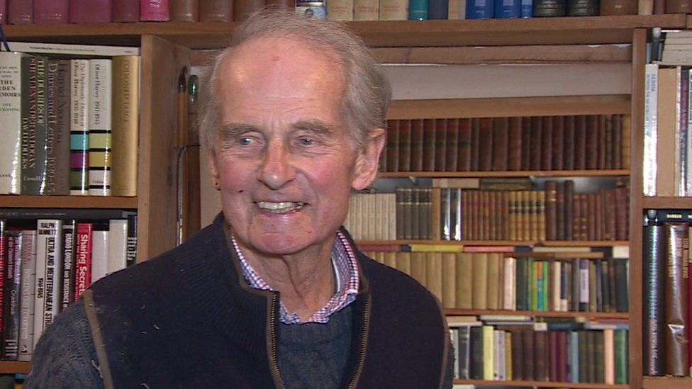 Berkshire and Oxfordshire boundary debate still rages 50 years on - BBC ...