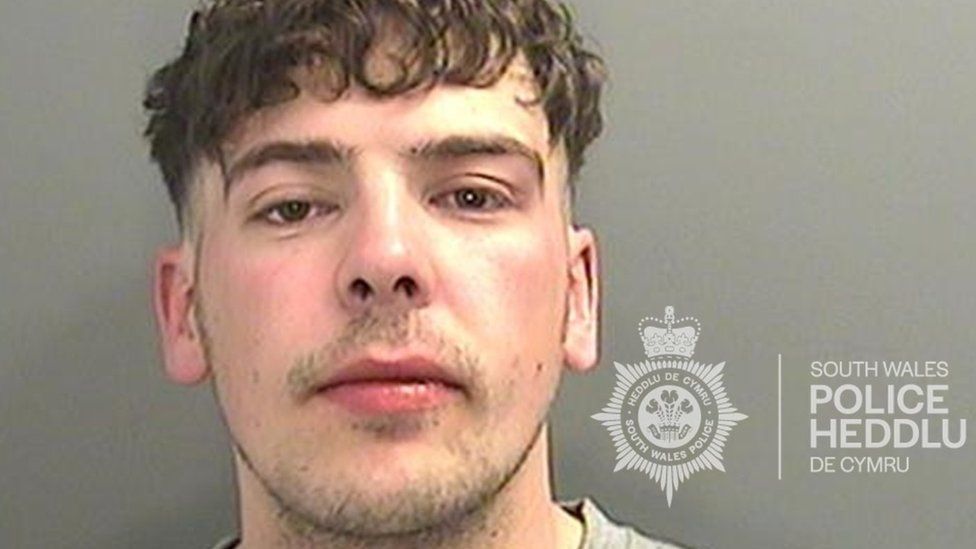 Cardiff police search for 'dangerous' Ben Sullivan - BBC News
