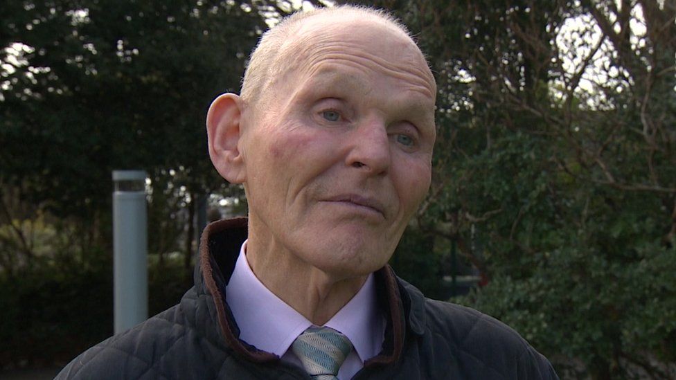 Hundreds of jobs lost as Midas shuts down - BBC News