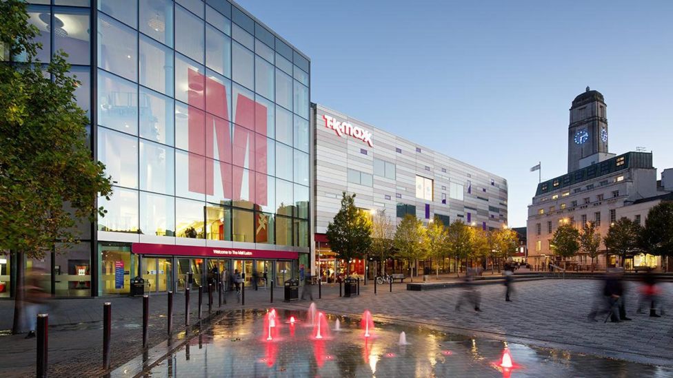Frasers Group buys Luton Mall shopping centre for £58m - BBC News