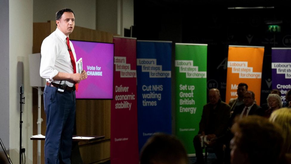 Scottish Labour launches 'manifesto for change' - BBC News
