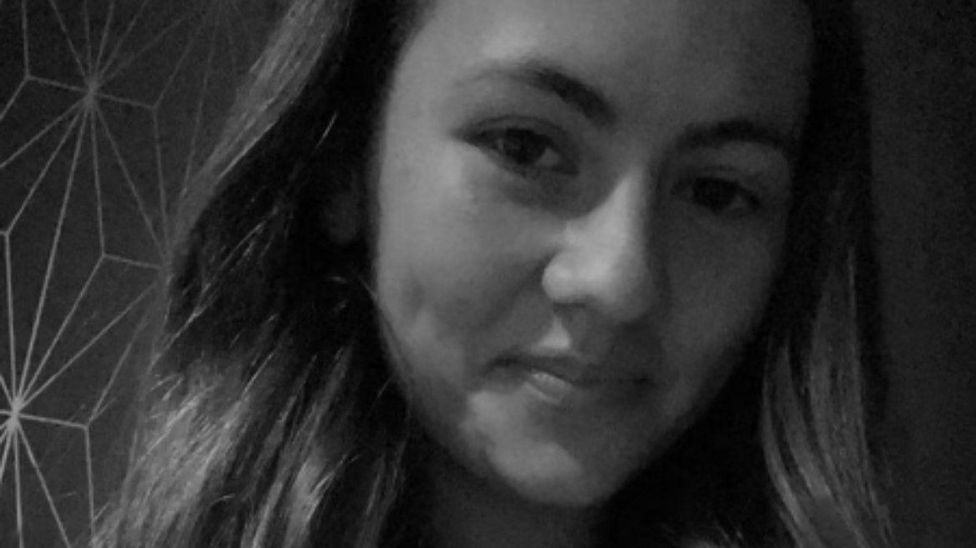 Penkridge crash survivor pays tribute to 'amazing' friends - BBC News