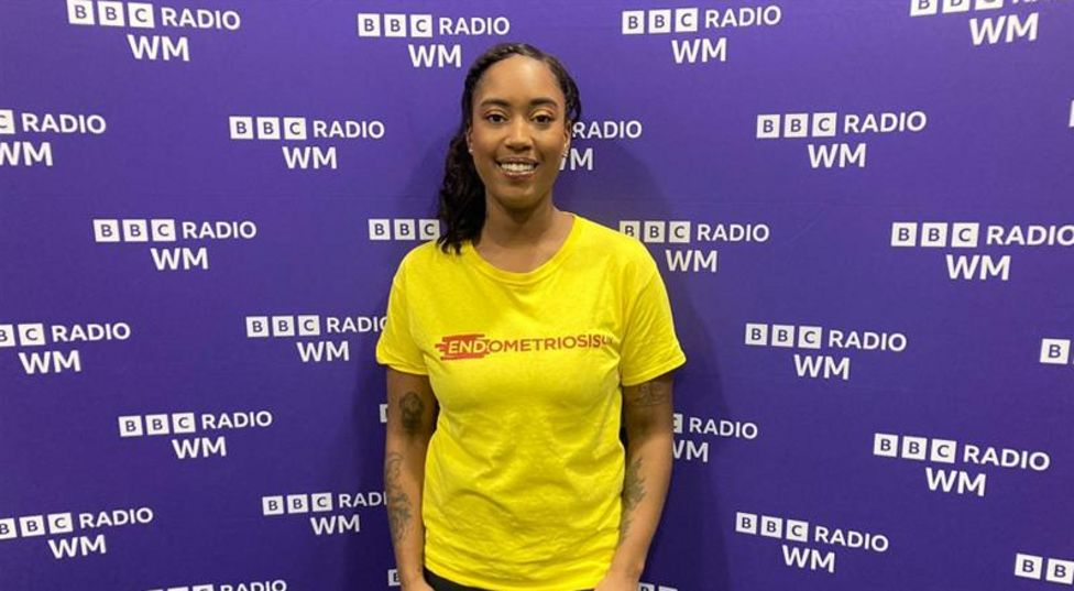 Birmingham woman crowdfunds for endometriosis surgery - BBC News