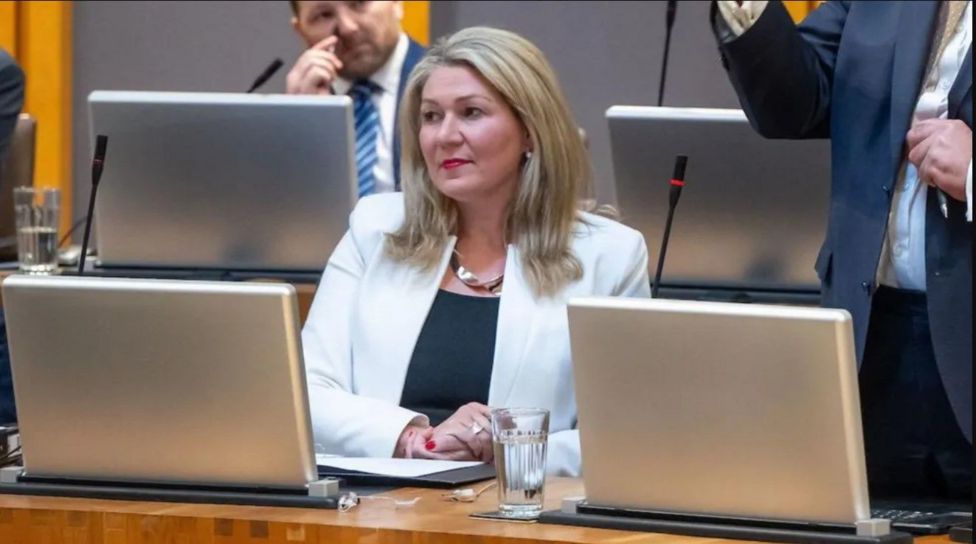 Conservative Laura Anne Jones expenses probe taken seriously - MS - BBC ...