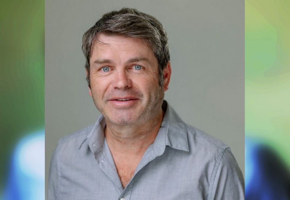 Dau o dimau rygbi Cymru'n rhan o arbrawf trin cyfergyd - BBC Cymru Fyw