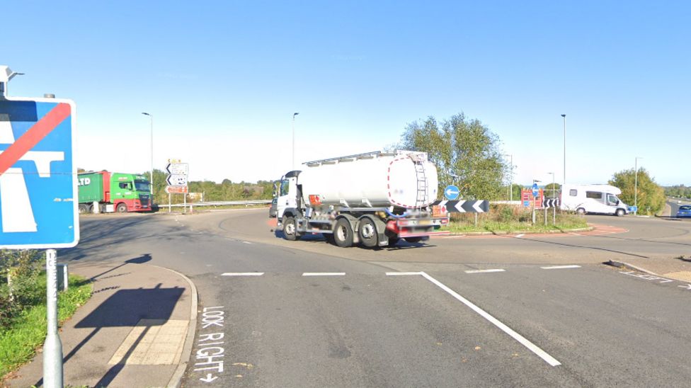Proposal by Devon County Council for new M5 junction - BBC News