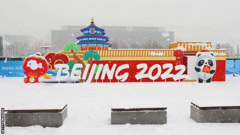 Winter Olympics: Heavy snowfall in Beijing causes disruption to alpine ...