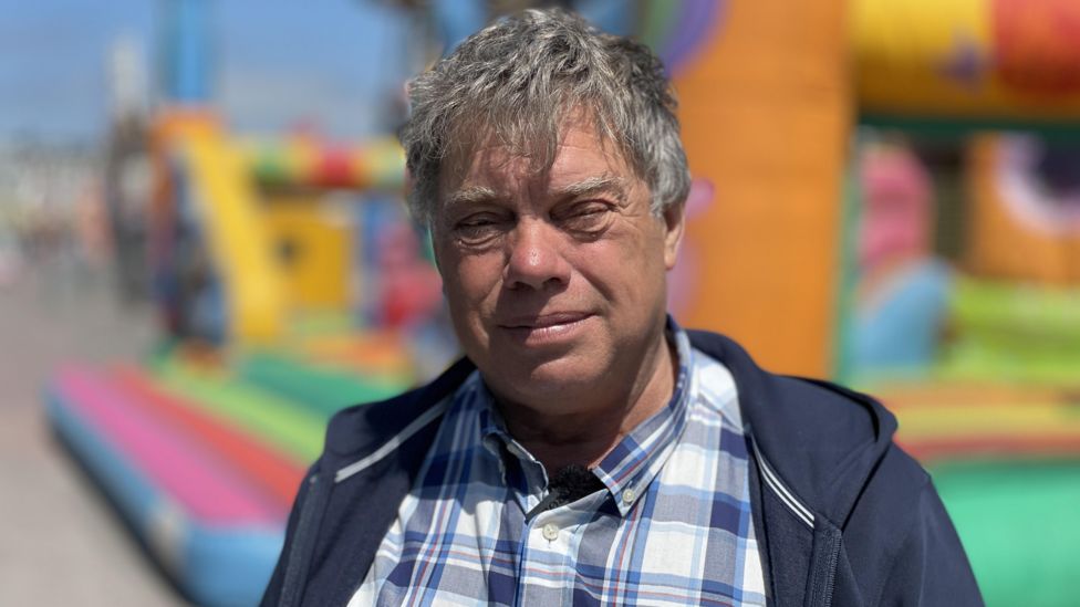 Funfair returns to Isle of Man for the first time since 2019 - BBC News