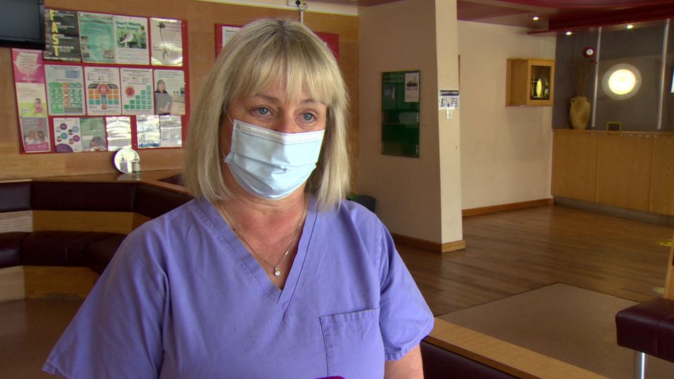 GP telephone first system 'here to stay' - BBC News