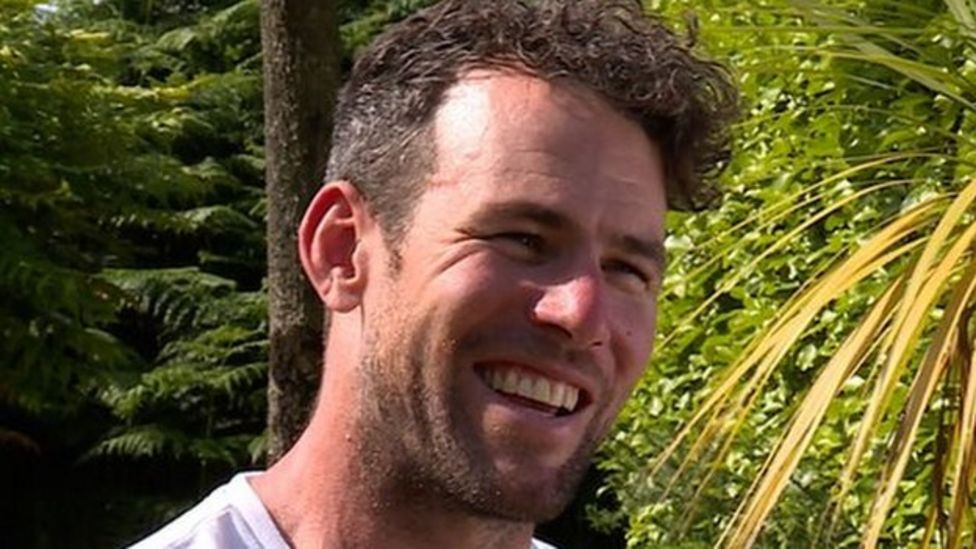 Island 'very proud' of Mark Cavendish after knighthood - BBC News