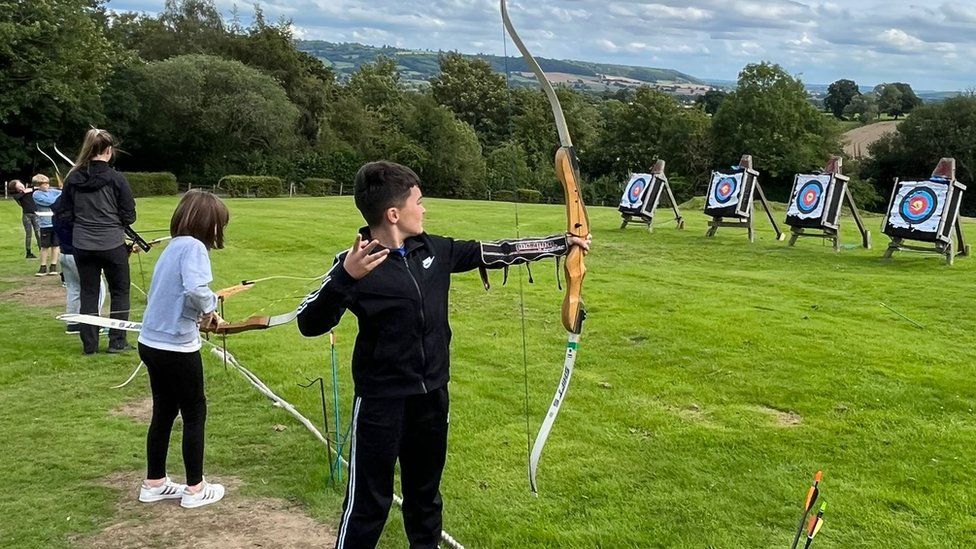 RAF Brize Norton: Children of personnel go on residential trip - BBC News